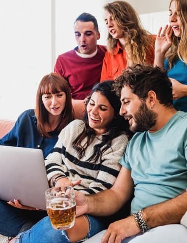 VidDay 🎁 The Video Gift Maker